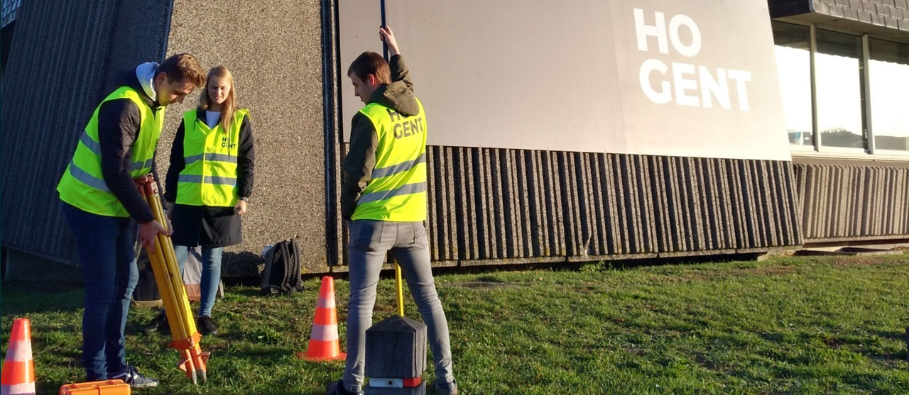 De landmeter en zijn instrumenten - Hogeschool Gent